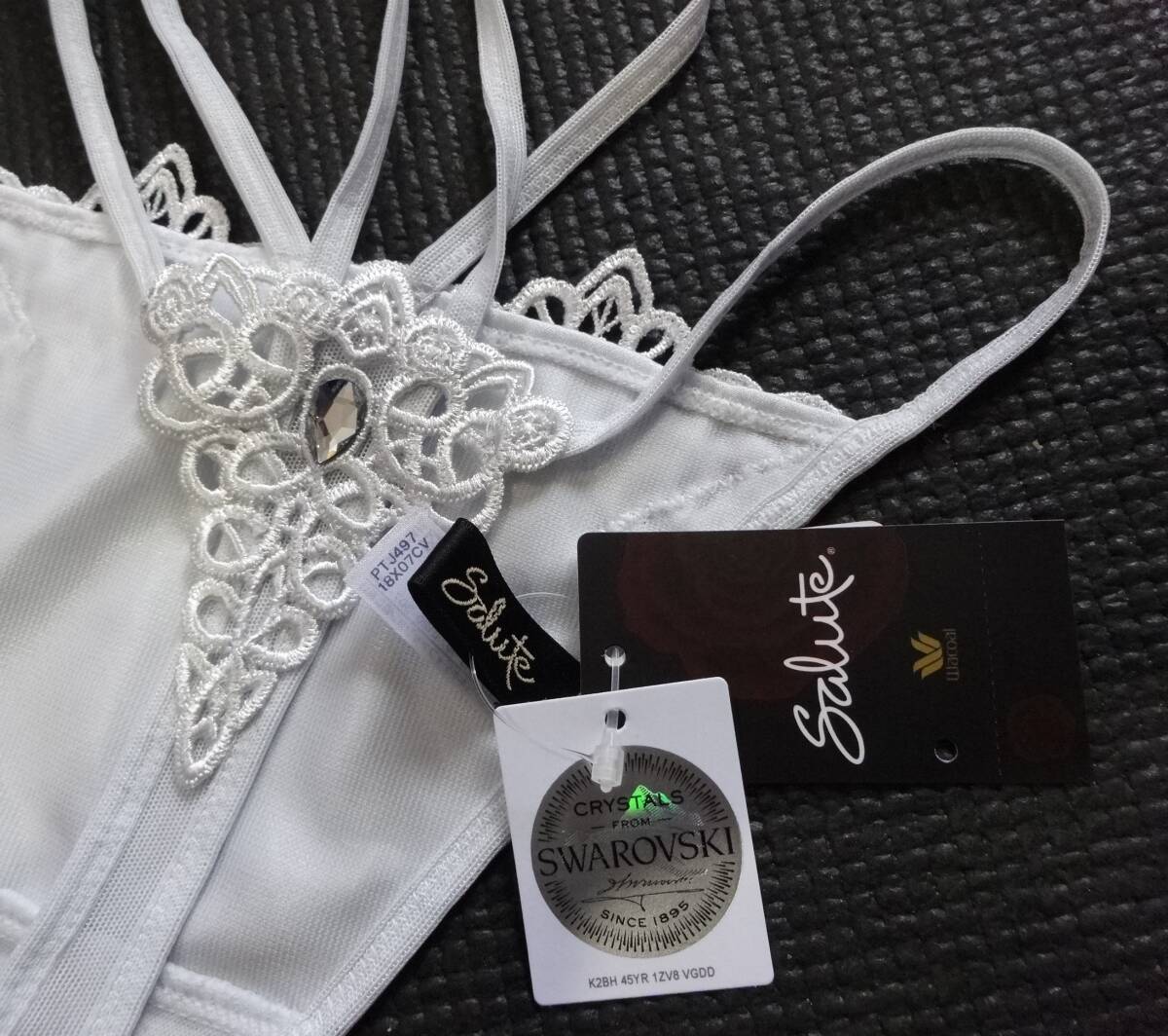 Yahoo!オークション - 6600円 新品 M サルート 店舗限定復刻版 ショー...