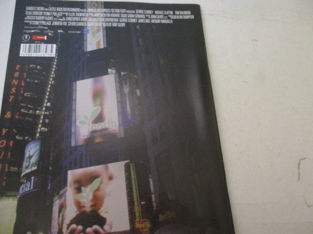 Yahoo!オークション - A4パンフN1・フィクサー・ジヨージ・クルーニー...