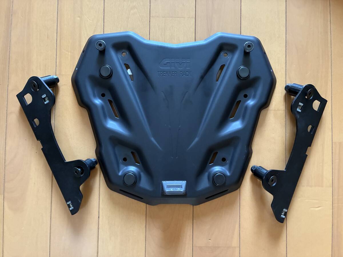 Yahoo!オークション - GIVI M9 プレート NC750X RH09 2021-2024 リアラ...