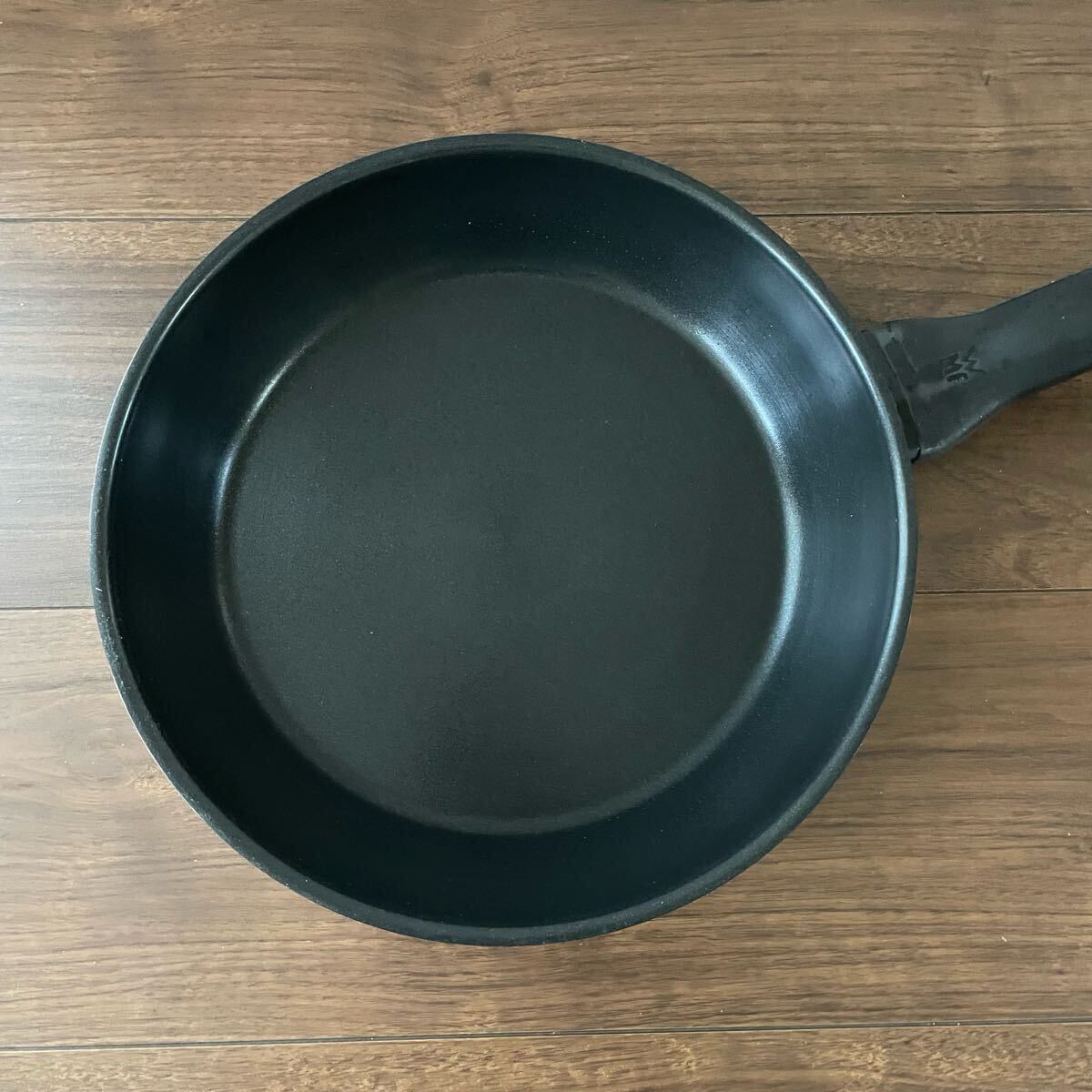 Yahoo!オークション - 未使用 WMF ProfiSelect フライパン 直径26cm ...