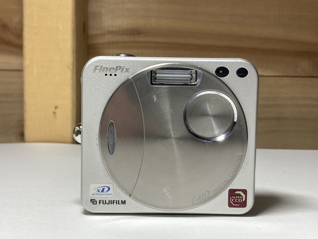 Yahoo!オークション - 21172) FUJIFILM FINEPIX F402
