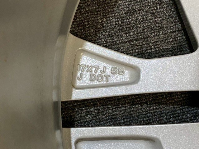 Yahoo!オークション - インプレッサ 3BA-GU7 純正 ホイール 17x7J+55 1...