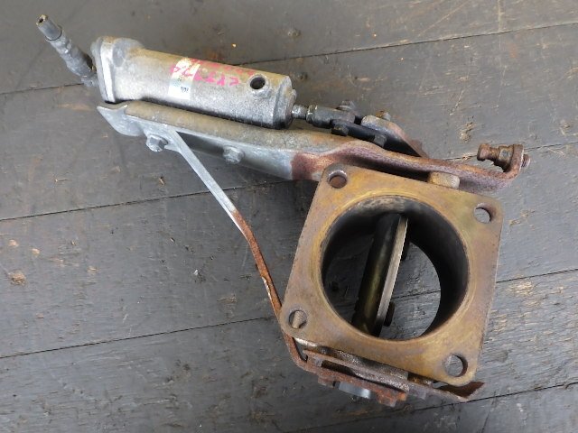 Yahoo!オークション - r644-171 いすゞ ギガ 排気ブレーキバルブ シャ...