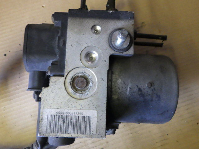 Yahoo!オークション - r412-8 日産 UD トラックス コンドル ABS コント...