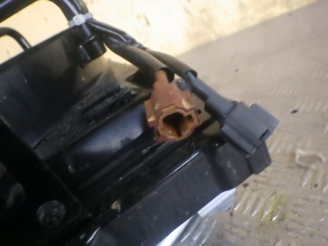 Yahoo!オークション - r6103-70 日産 UD トラックス クオン エアコン ...