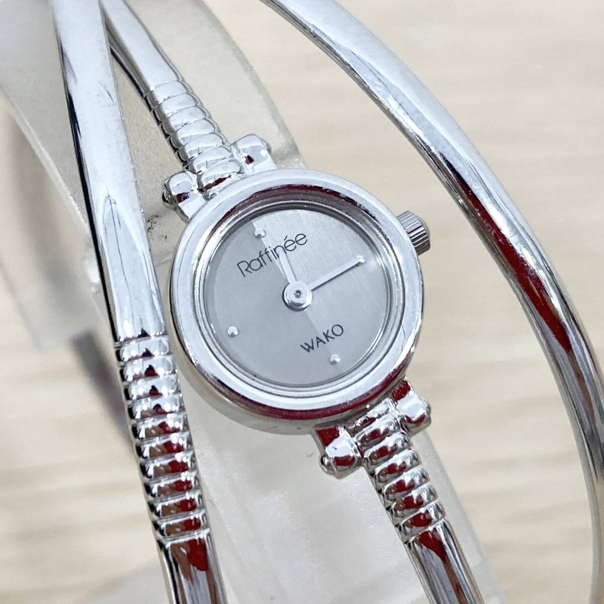 Yahoo!オークション - 稼働 / ワコー WAKO 3連 バングルウォッチ 腕時...