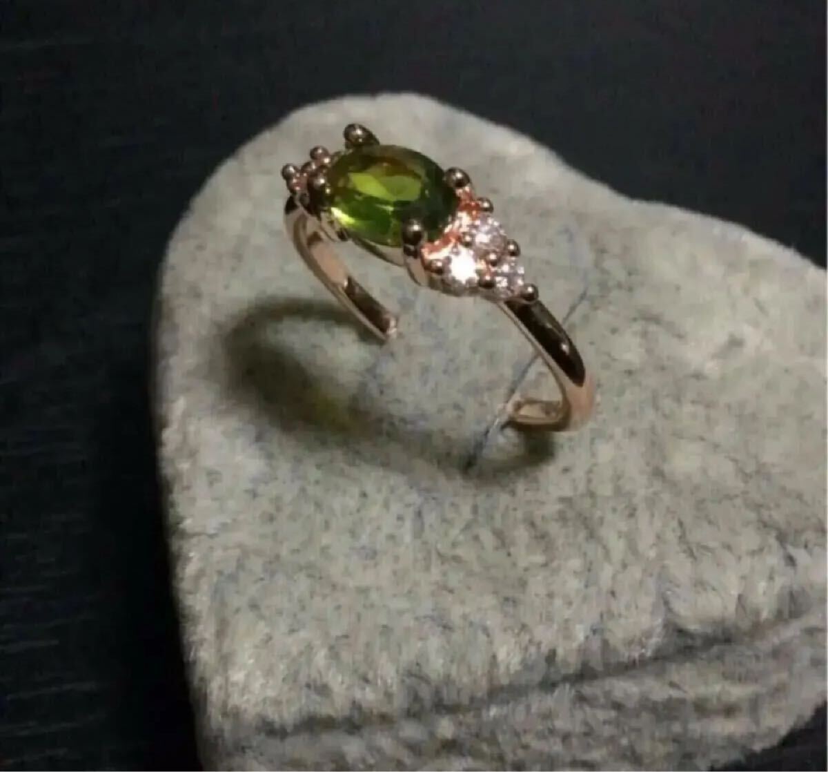 Yahoo!オークション - 高品質 レディースリング ペリドットカラーzirco...