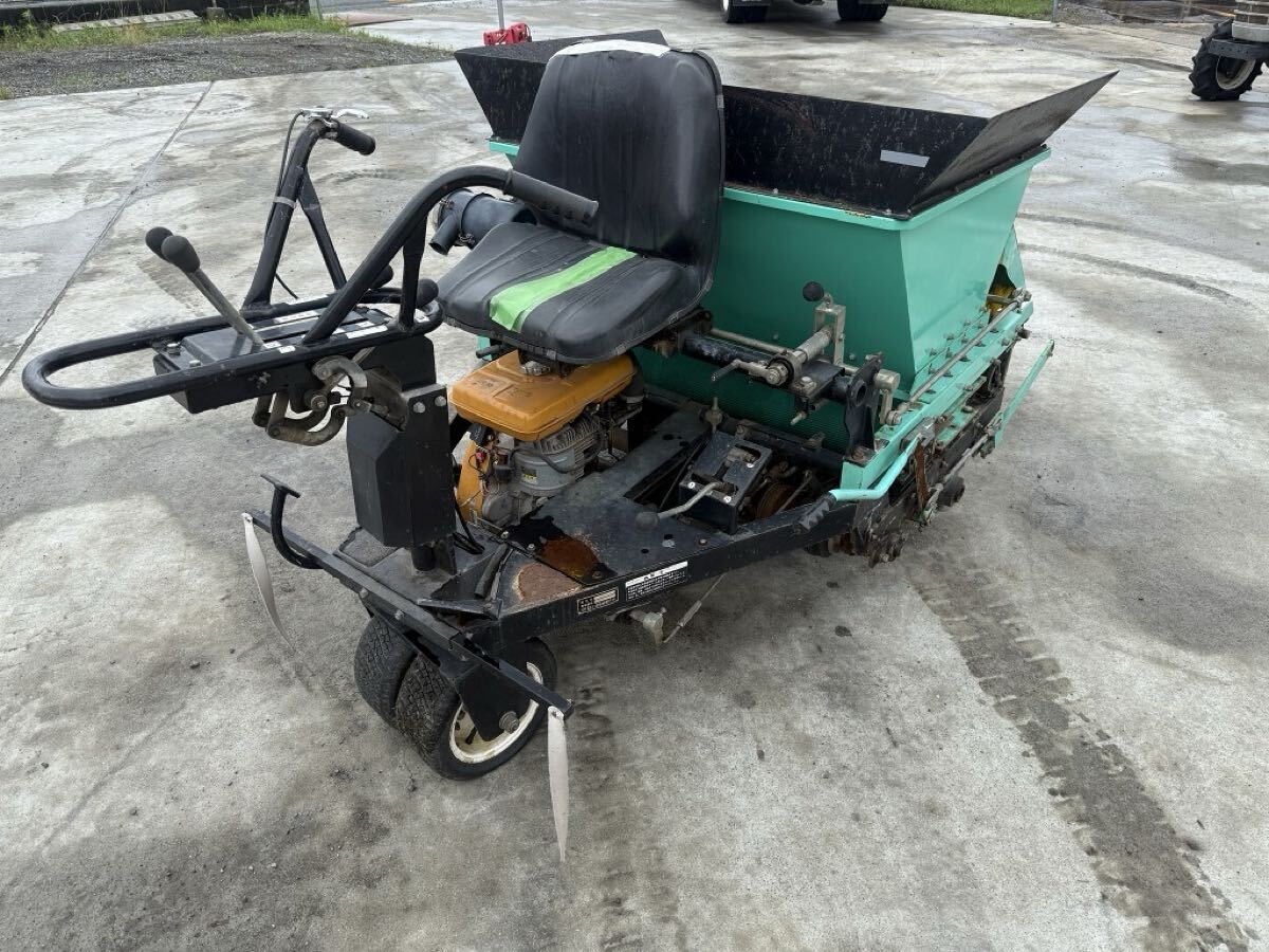 Yahoo!オークション - 【福岡】土屋機械 目砂散布機 SD8-3 ゴルフ場や...