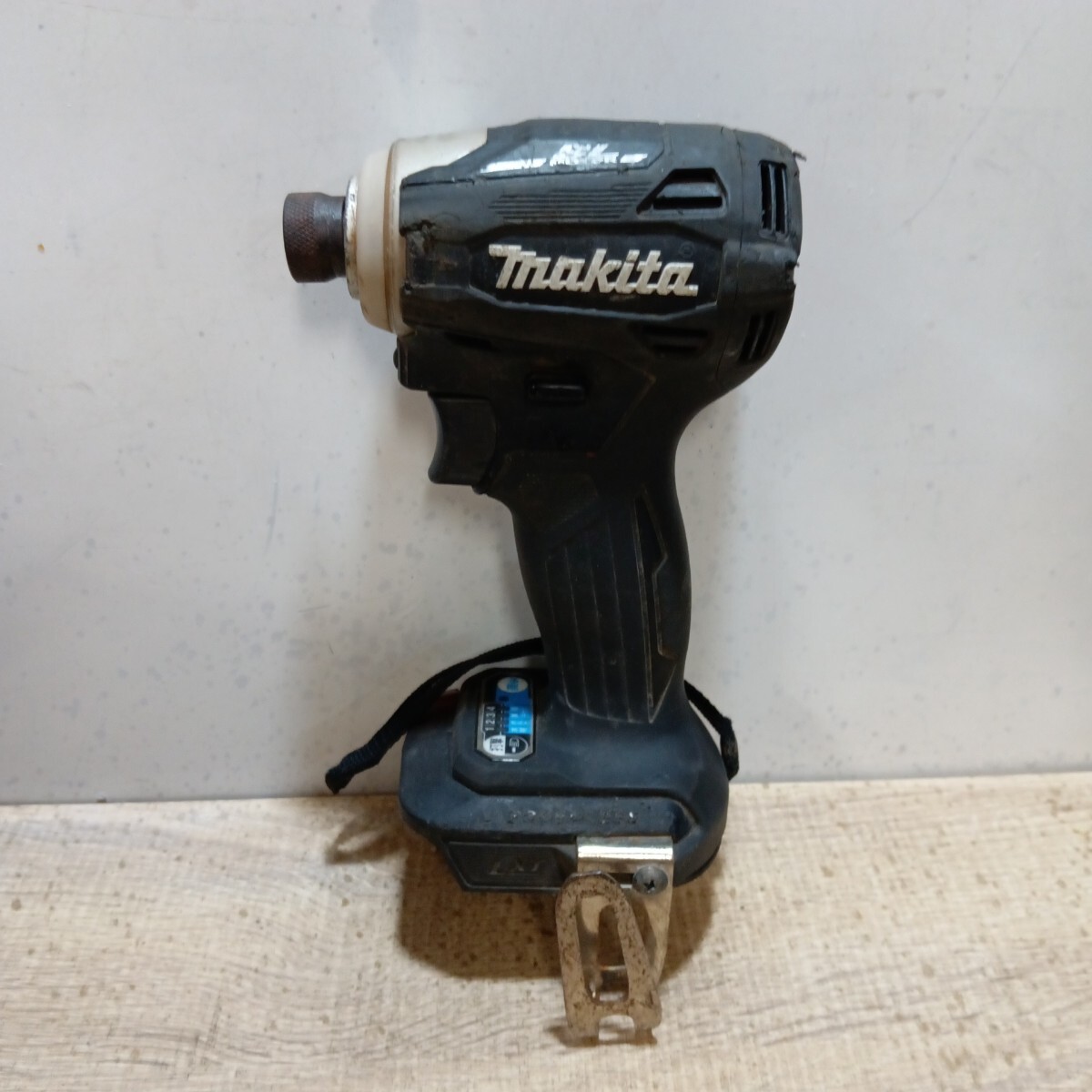 # マキタ Makita 充電式インパクトドライバ 黒 18V TD172D ジャンク 部品取り(本体)｜売買されたオークション情報、yahooの商品情報をアーカイブ公開 - オークファン ...
