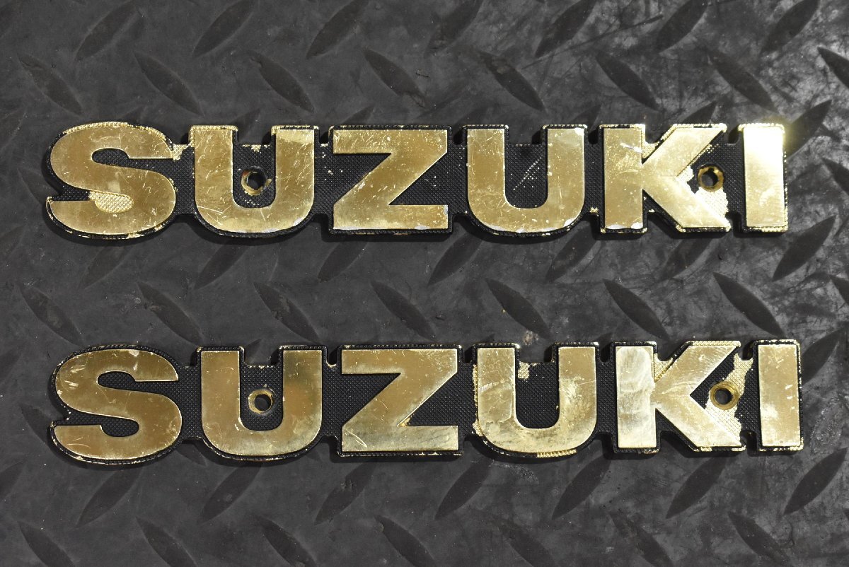 Yahoo!オークション - S614 当時物 純正 GS750 タンクエンブレム 0104 ...