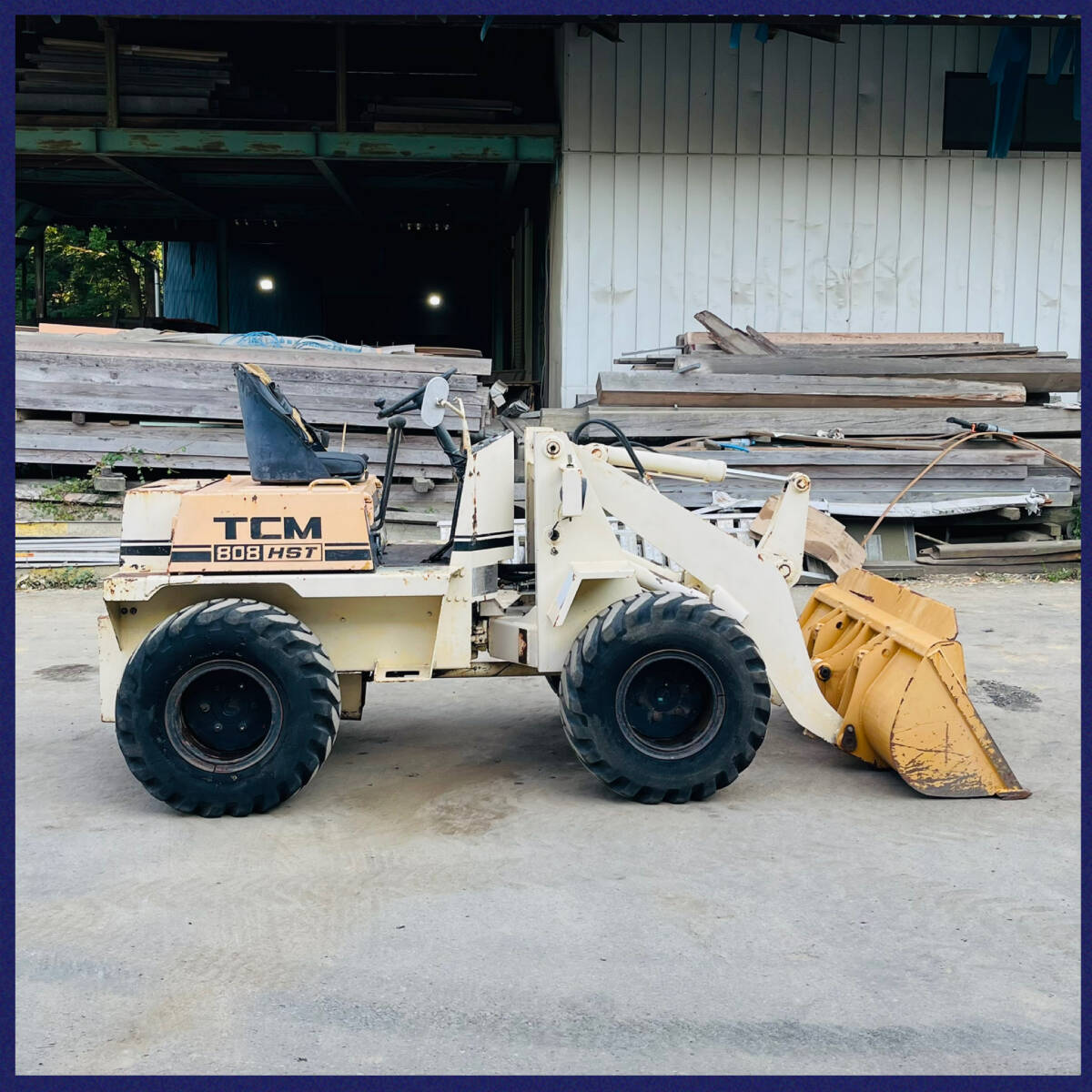 Yahoo!オークション - TCM 808 HST ホイルローダー タイヤショベル 4WD...