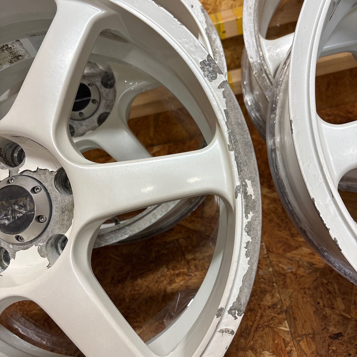 Yahoo!オークション - 希少 AVS モデル6 17×7J+30 スカイライン シル...