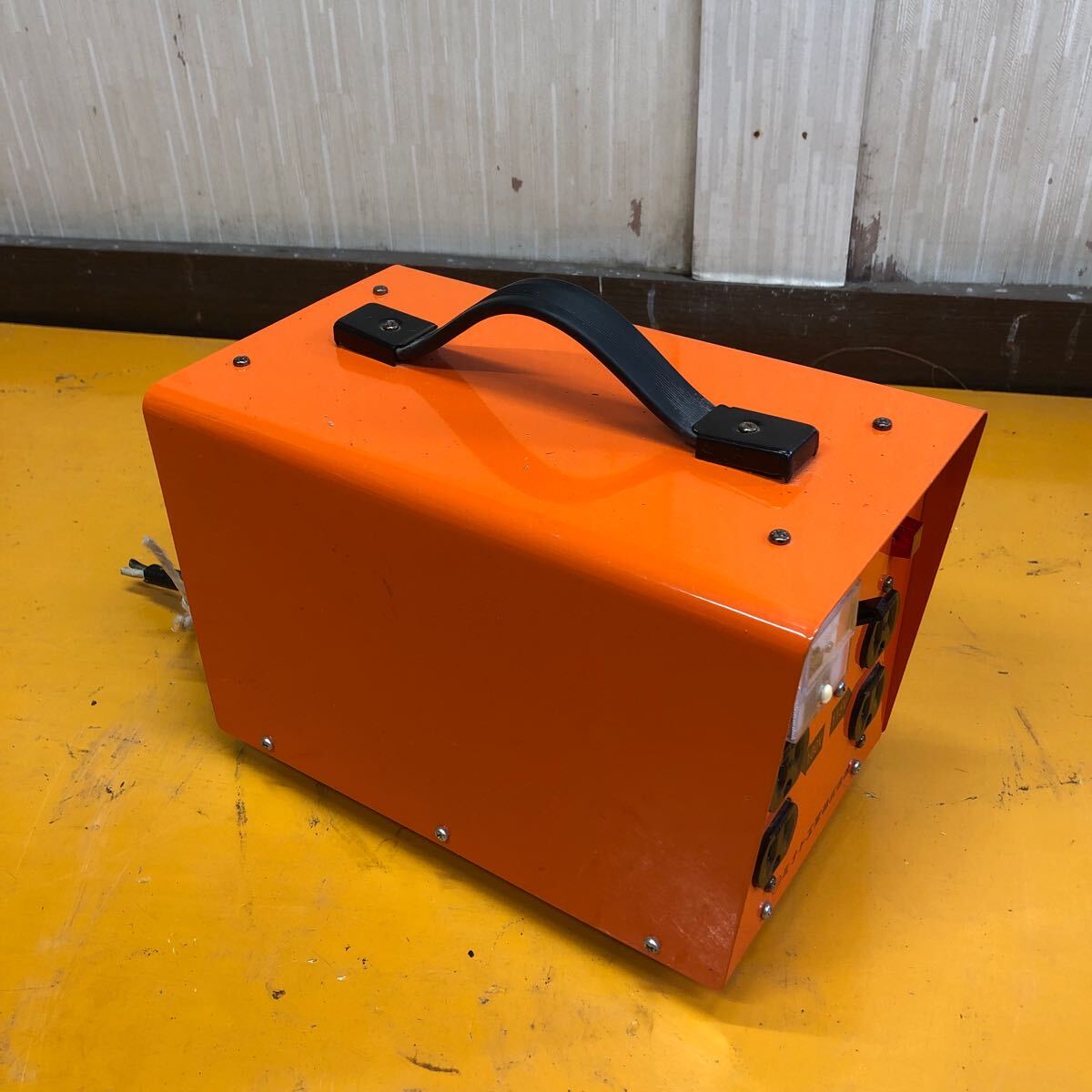 Yahoo!オークション - ミナト 変圧器 アポロトランス KVA 200V100V/115...