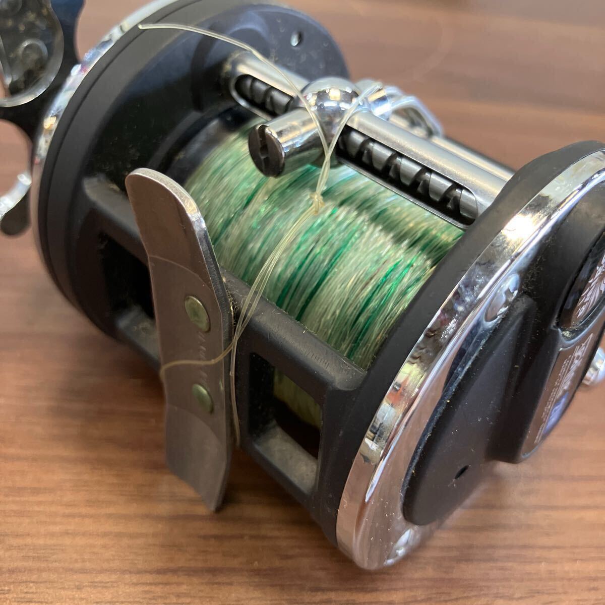 Yahoo!オークション - リール DAIWA ダイワ シーライン 27H 釣具 フィ...