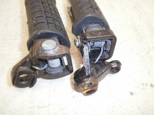 Yahoo!オークション - HN6264 VF750セイバー フロントステップ左右 RC0...