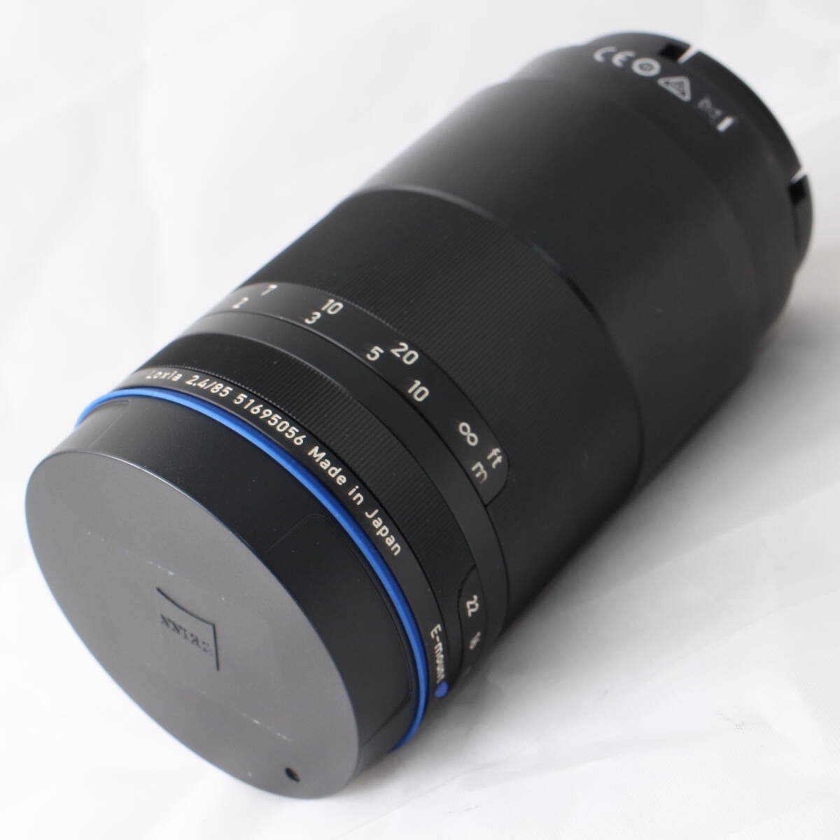 ZEISS 単焦点レンズ Loxia 2.4/85 SONY ソニー Eマウント 85mm F2.4 フルサイズ対応 マニュアルフォーカス 500210 ツァイス #3819(一眼カメラ用 ...