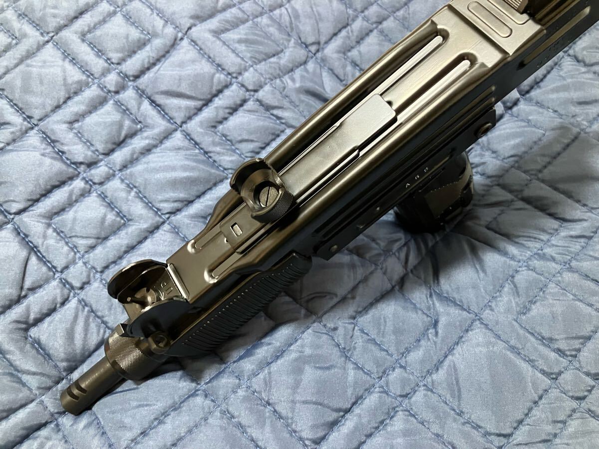 Yahoo!オークション - NORTH EAST MINI UZI CO2 GBB