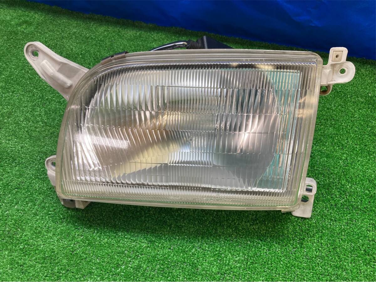 Yahoo!オークション - H100系 ハイエース スーパーGL バン 左右ライト ...