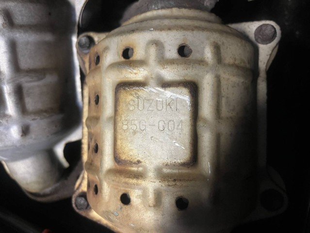 Yahoo!オークション - スズキ K6A 85G-C01 85G-C04 触媒 コンバーター...
