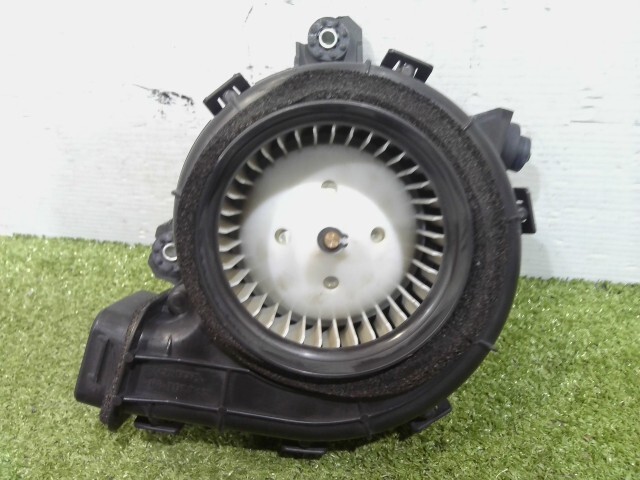 Yahoo!オークション - フィット DAA-GP1 H/V用ファンモーター R81 1J81...