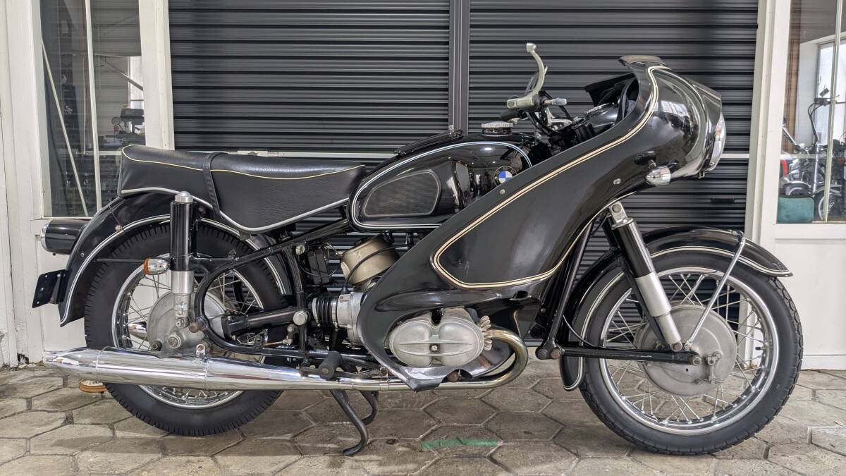 Yahoo!オークション - 【AVONアッパーカウル付き 】BMW R69S 現状販売 ...