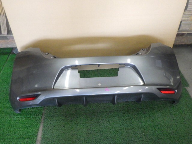 Yahoo!オークション - リーフ ZAA-AZE0 RバンパーASSY X EM57 CVT KAD ...