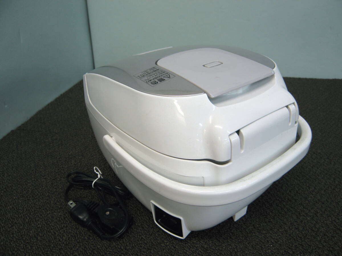 Yahoo!オークション - ZOJIRUSHI マイコン炊飯器 NL-BD05 3合炊き 202...