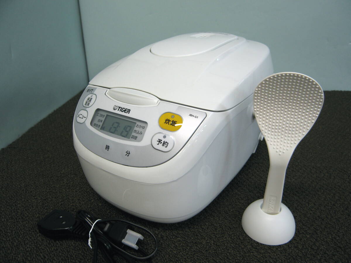 Yahoo!オークション - 美品 TIGER マイコン炊飯器 JBH-G101 5.5合炊き...