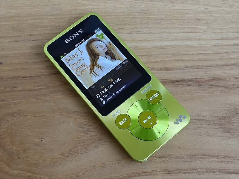 Yahoo!オークション - SONY Walkman ソニーウォークマン NW-S784 8GB ...