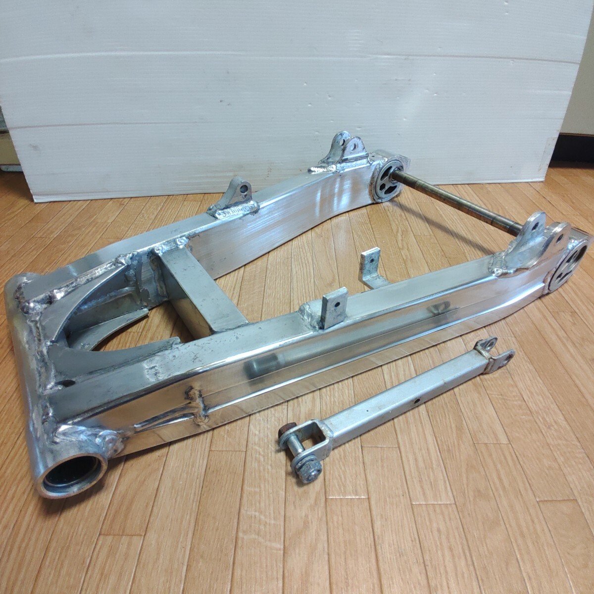 Yahoo!オークション - ゼファー400 純正 スイングアーム