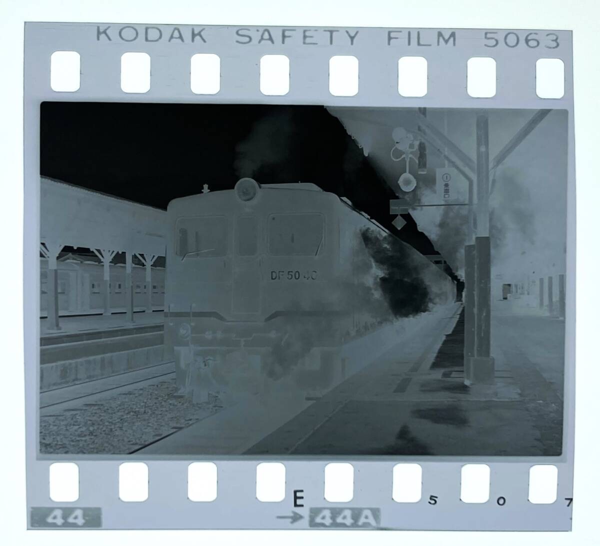 Yahoo!オークション - 35ミ白黒ネガ10枚 DF50・DE10・DE...