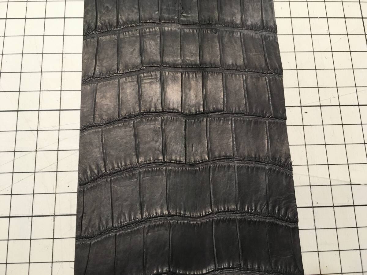 Yahoo!オークション - CR4-367 希少顎革アゴワニ 限定色焦がし溶岩マッ...