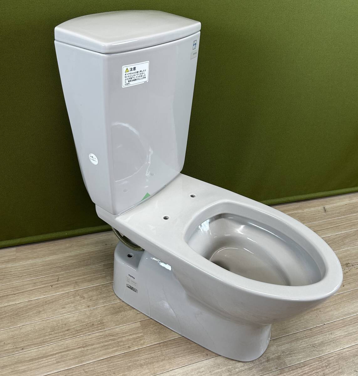 Yahoo!オークション - 【美品】TOTO トイレ便器(床下排水) 洋式便器「C...