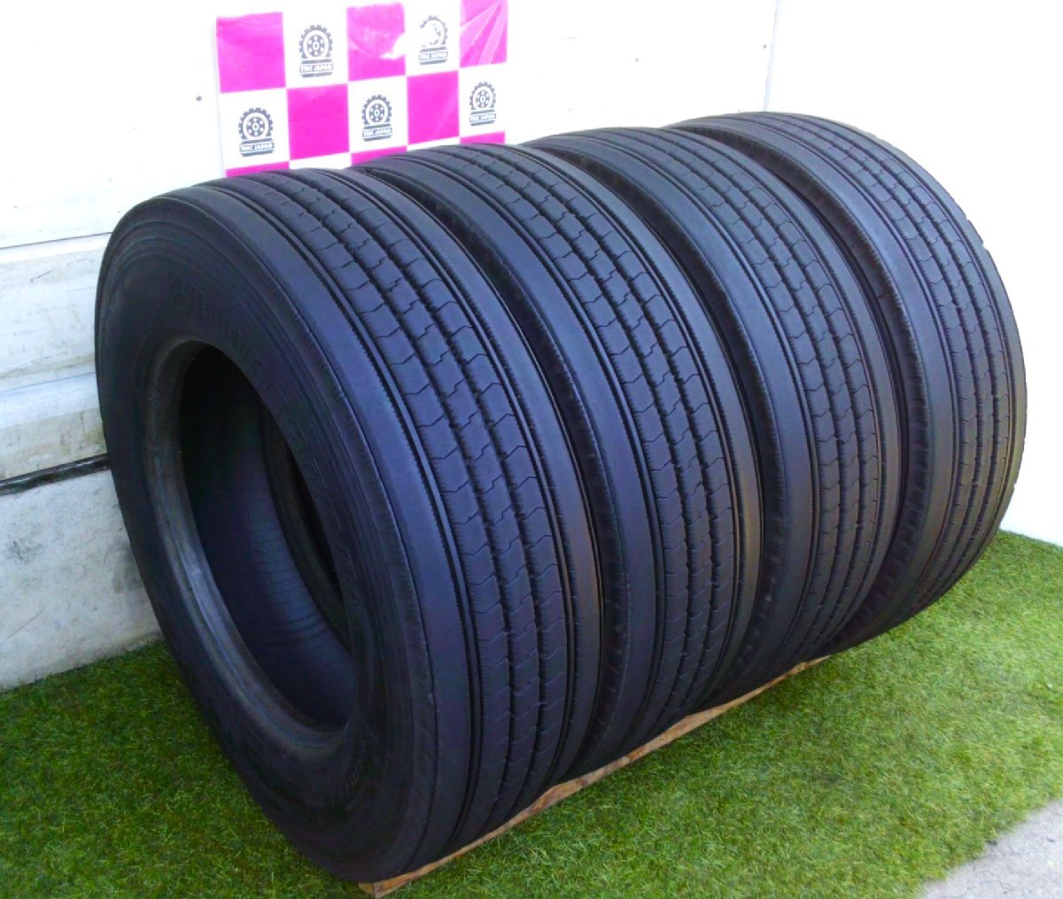 Yahoo!オークション - 245/70R19.5【4本セット価格】ブリヂストン R22...