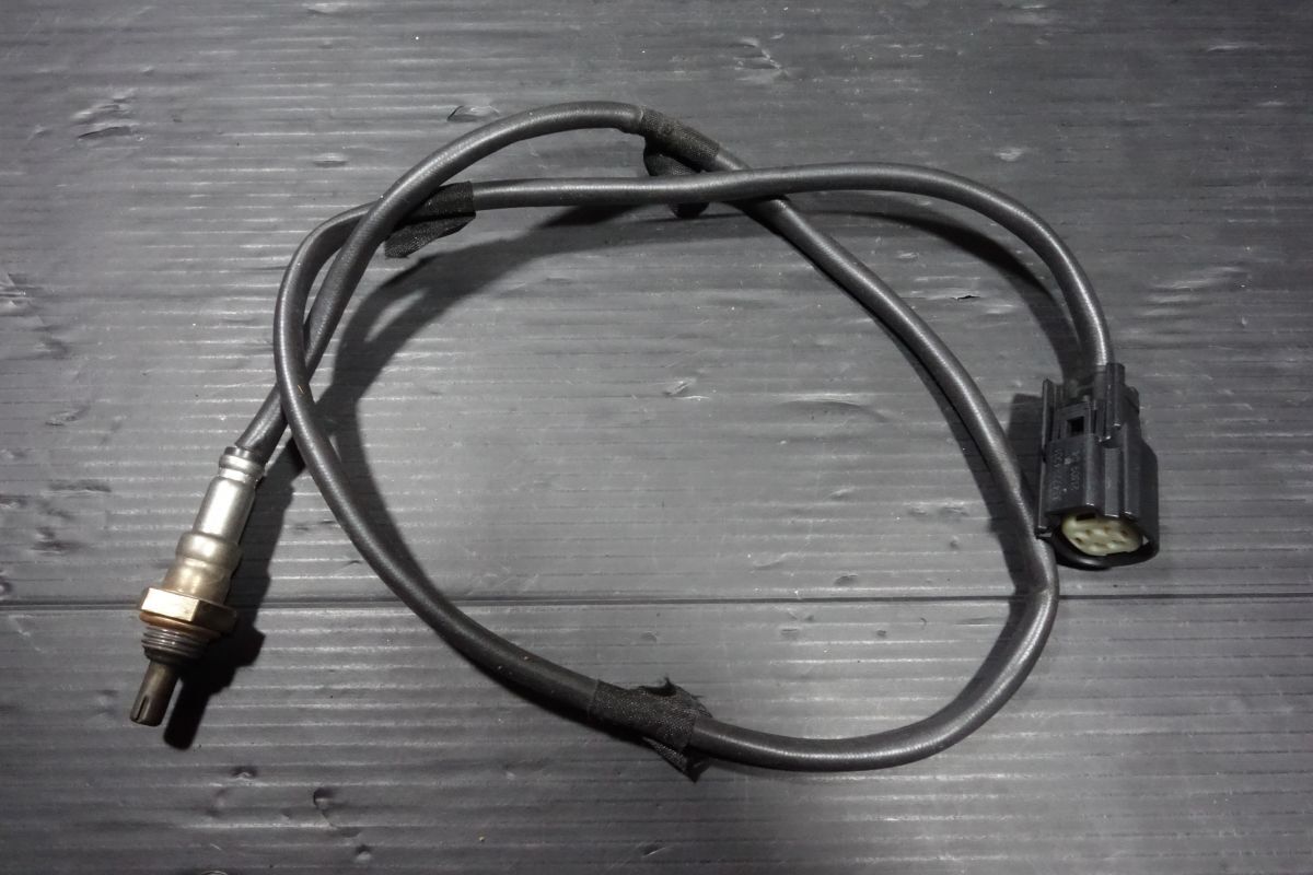 Yahoo!オークション - O2センサー マフラー サイレンサー ハーレー 純...