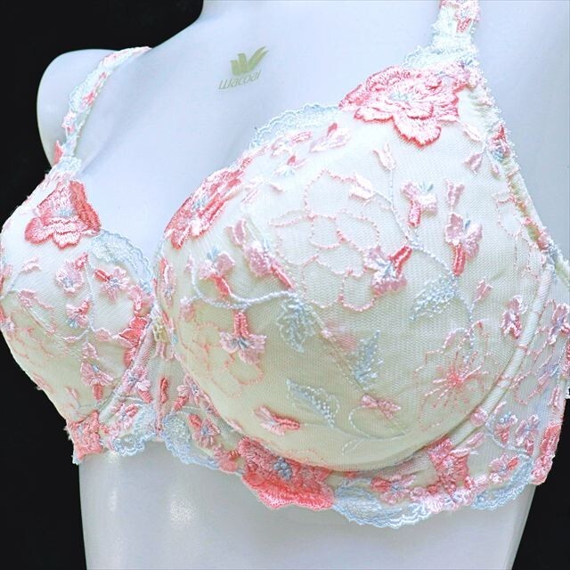 Yahoo!オークション - TE3-W75 //Triumph/トリンプ ポアモア ぷっくり...