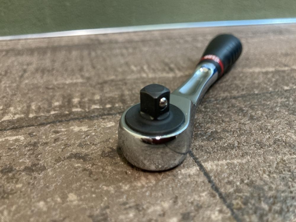 Yahoo!オークション - 020 おすすめ商品・即決価格 USAG 1/4 シールド...