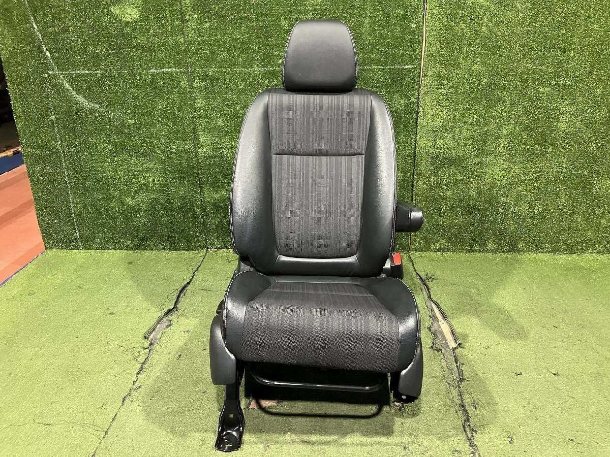 Yahoo!オークション - Y管理76448 H29 フリードHV GB7】 ハーフレザー ...