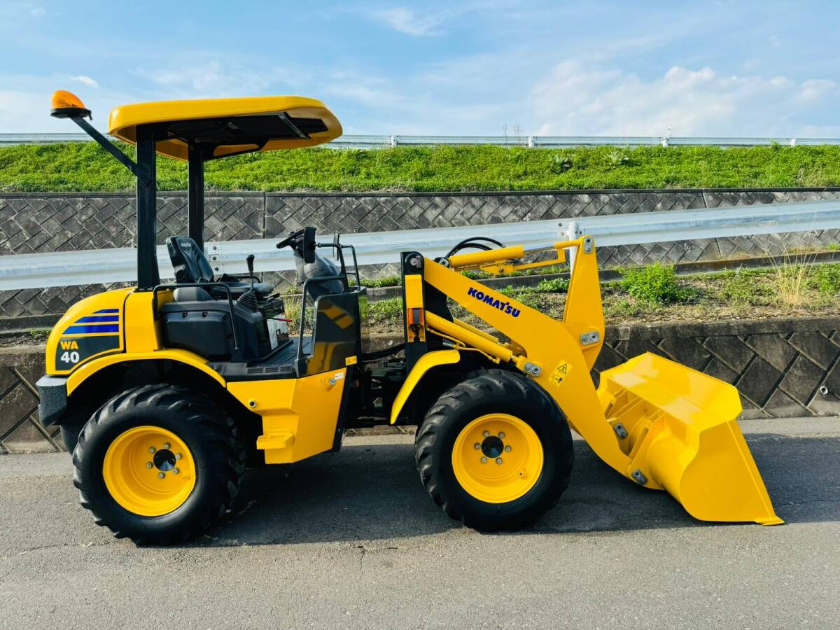 Yahoo!オークション - 平成26(2014)年 コマツ WA40-6 ミニホイールロー...