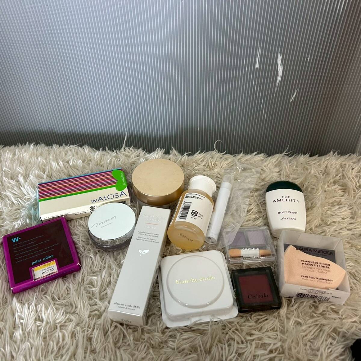 Yahoo!オークション - 化粧品 コスメ まとめ SUQQU コスメデコルテ NAR...