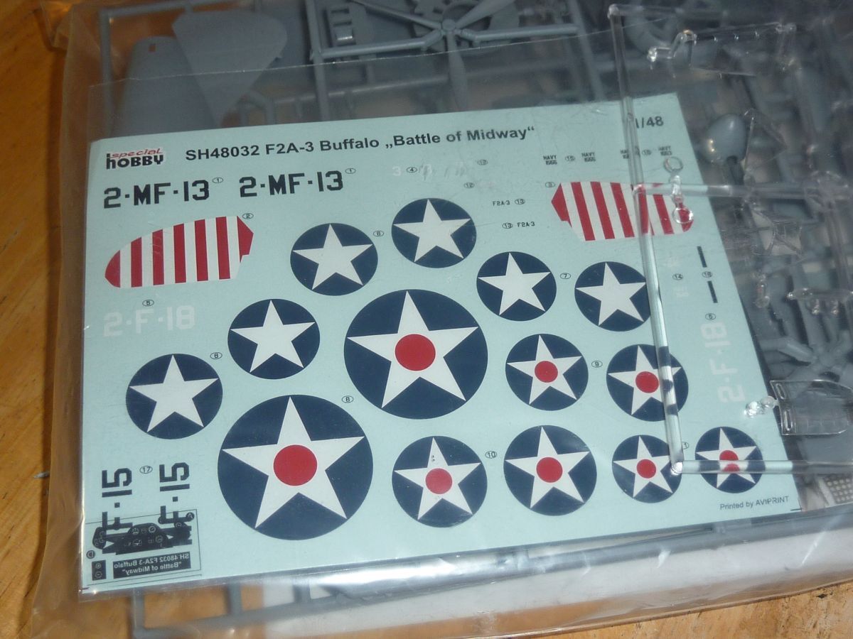 Yahoo!オークション - 1/48 F2A-3 バッファロー アメリカ艦上戦闘機 ミ...