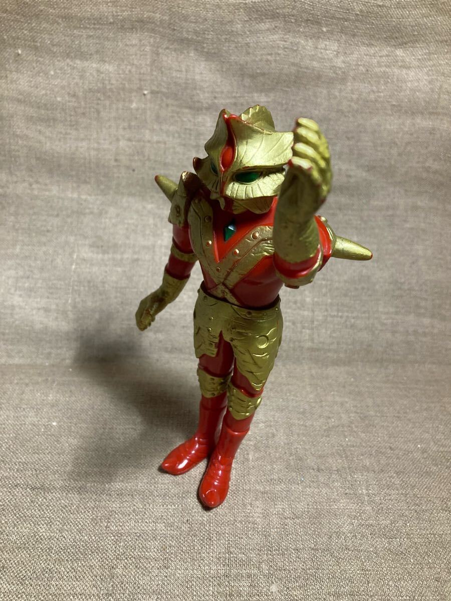 Yahoo!オークション - A391 値下げ【ウルトラ怪獣シリーズ52 エースキ...