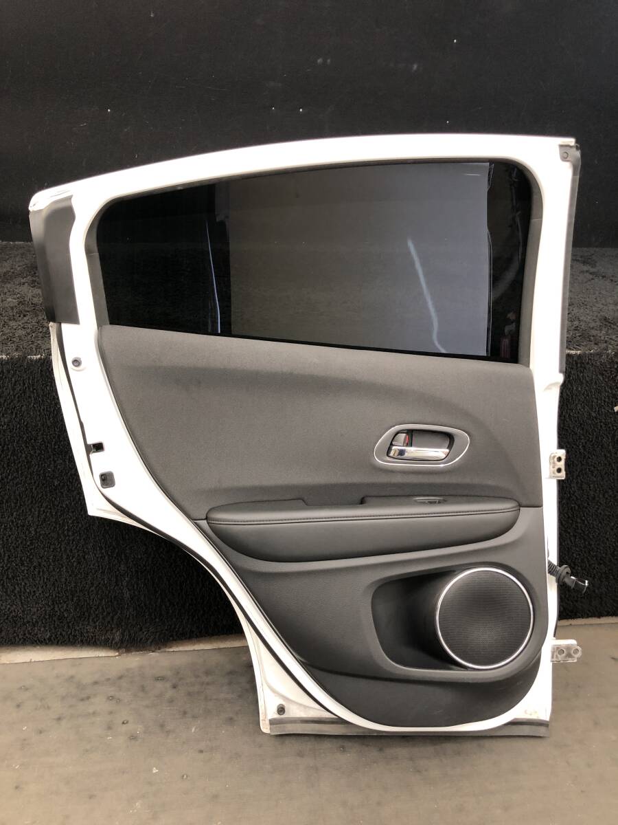 Yahoo!オークション - ヴェゼル 左Rドア RU1 RU2 RU3 RU4 NH883P プラ...