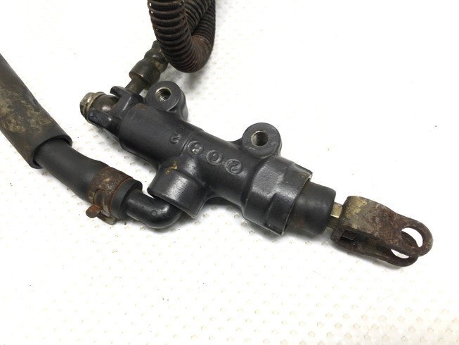 Yahoo!オークション - A637【A】 リアブレーキマスター GPZ400R ZX400D...