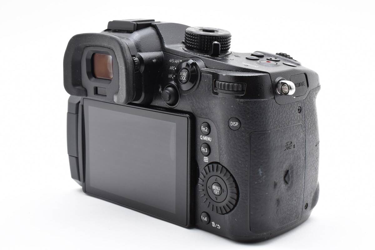 Yahoo!オークション - Panasonic GH5 ボディ