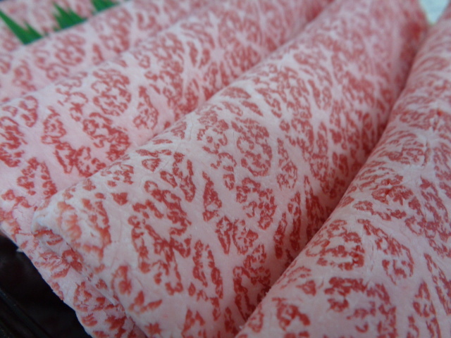 Yahoo!オークション - 近江牛A5牝 超特内モモ（すき焼き） 2kg （8...