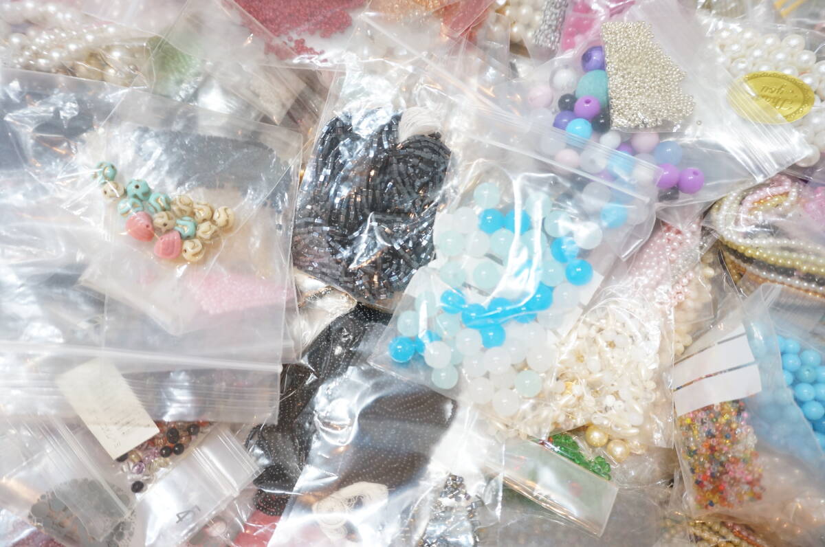 Yahoo!オークション - 【J34-1.O】超大量 約8㎏ 手芸 工作 まとめ売り ...