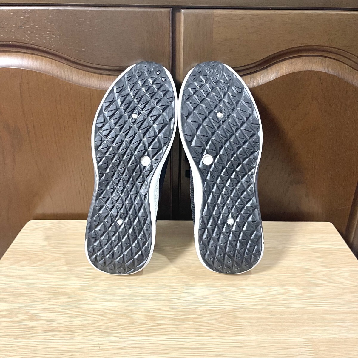 Yahoo!オークション - スニーカー シューズ メンズ 軽量 多機能 おしゃ...