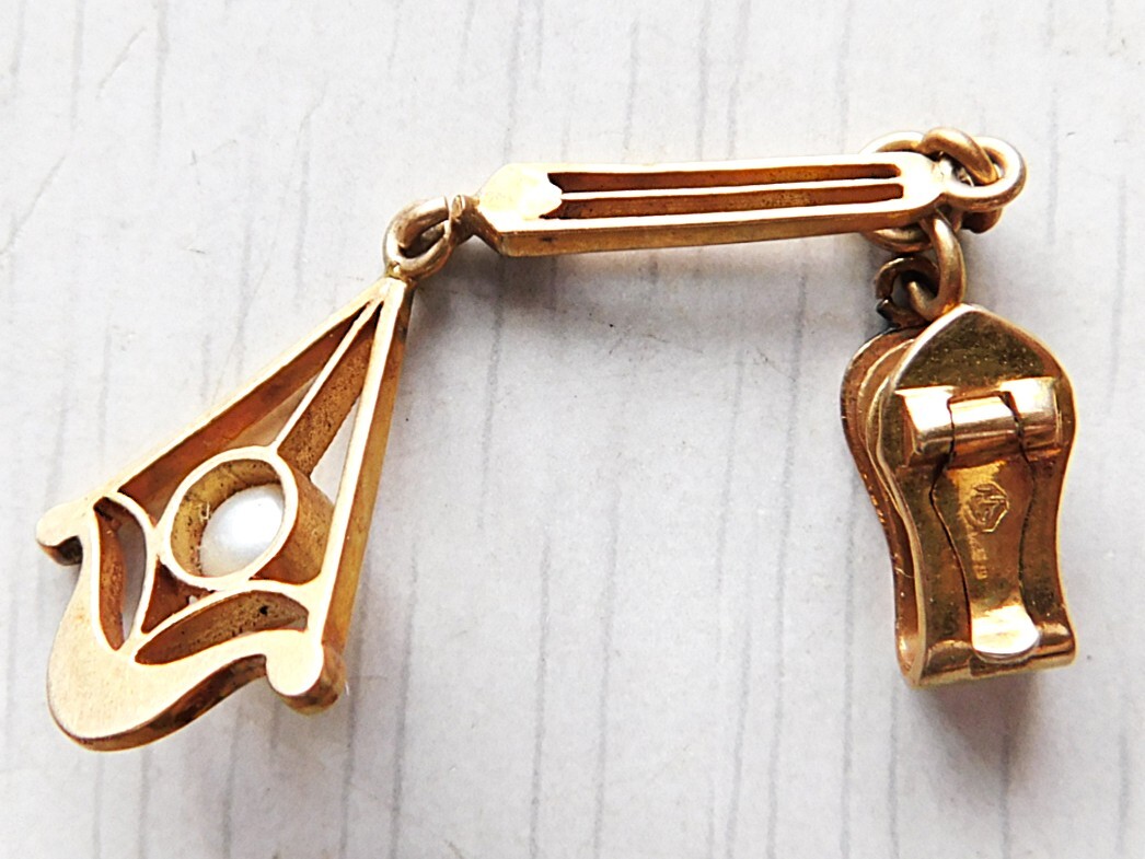 Yahoo!オークション - 1.K18刻印入りペンダント切れスクラップパーツ