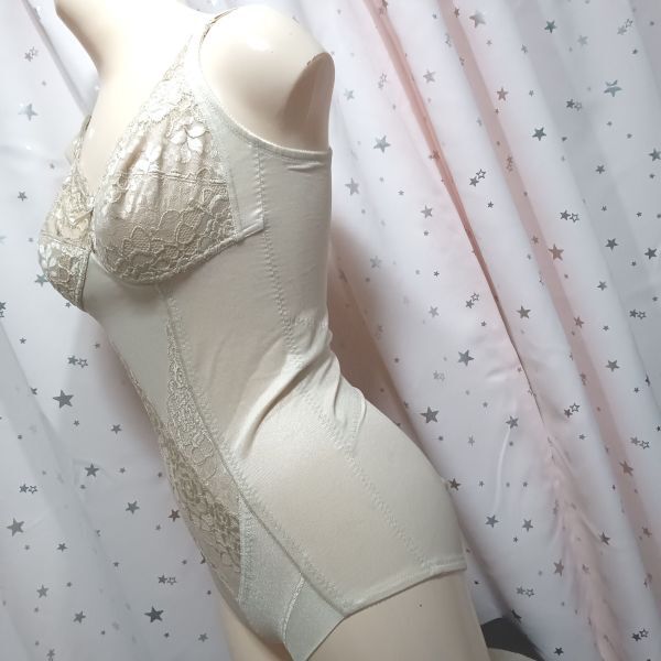 Yahoo!オークション - J251 ボディスーツ C80L